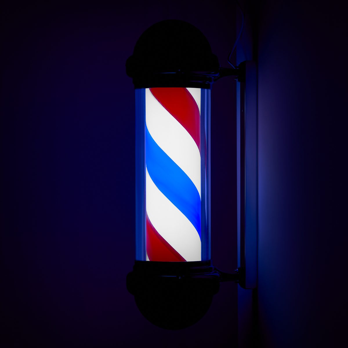 Valomainos BARBER SHOP BB02, suuri, musta - SalonPro.fi